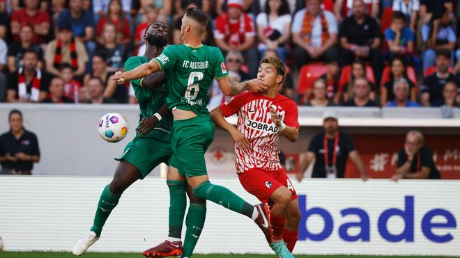 Fußball: Immerhin die Moral stimmt: Augsburger hadern mit Fehlern | DIE ...