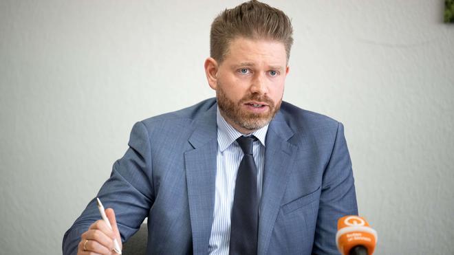 Innere Sicherheit: Verfassungsschutz-Chef warnt vor gestiegener ...