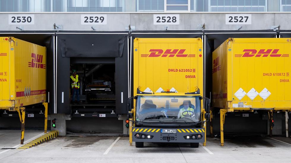 Deutsche Post: DHL nimmt neues Paketzentrum in Neumünster in Betrieb ...