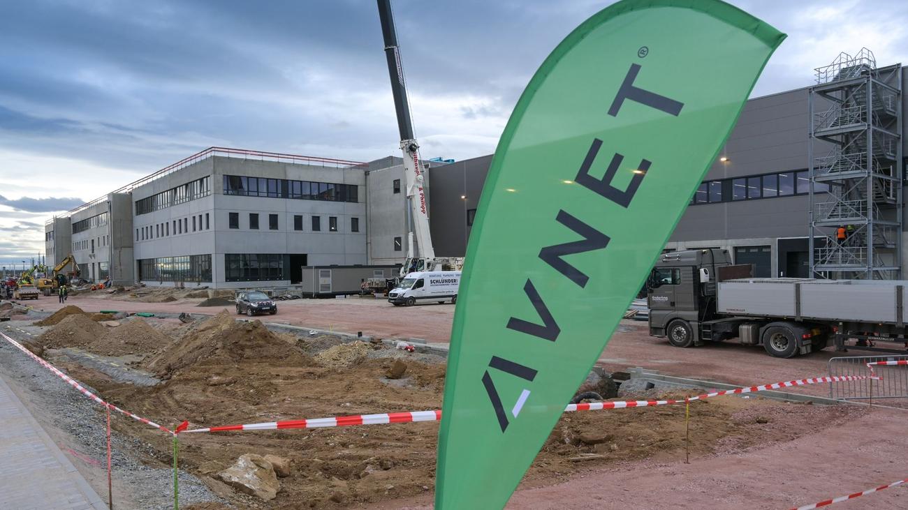 Unternehmen: Großinvestition liegt im Zeitplan: Richtfest bei Avnet | DIE ZEIT