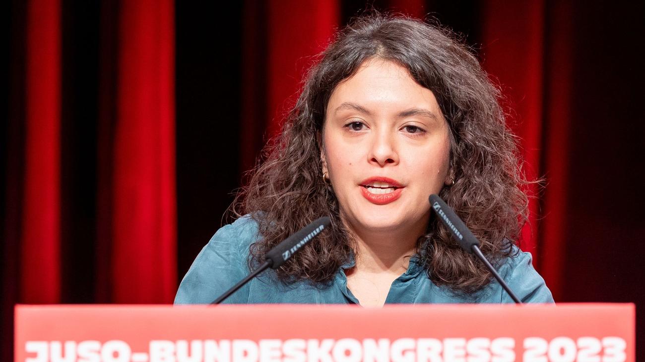 Bundeskongress: "Ändere deinen Kurs, Olaf": Die Jusos verschärfen den ...