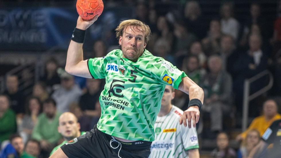 Handball: Füchse Berlin verlängern mit Kreisläufer Darj | ZEIT ONLINE