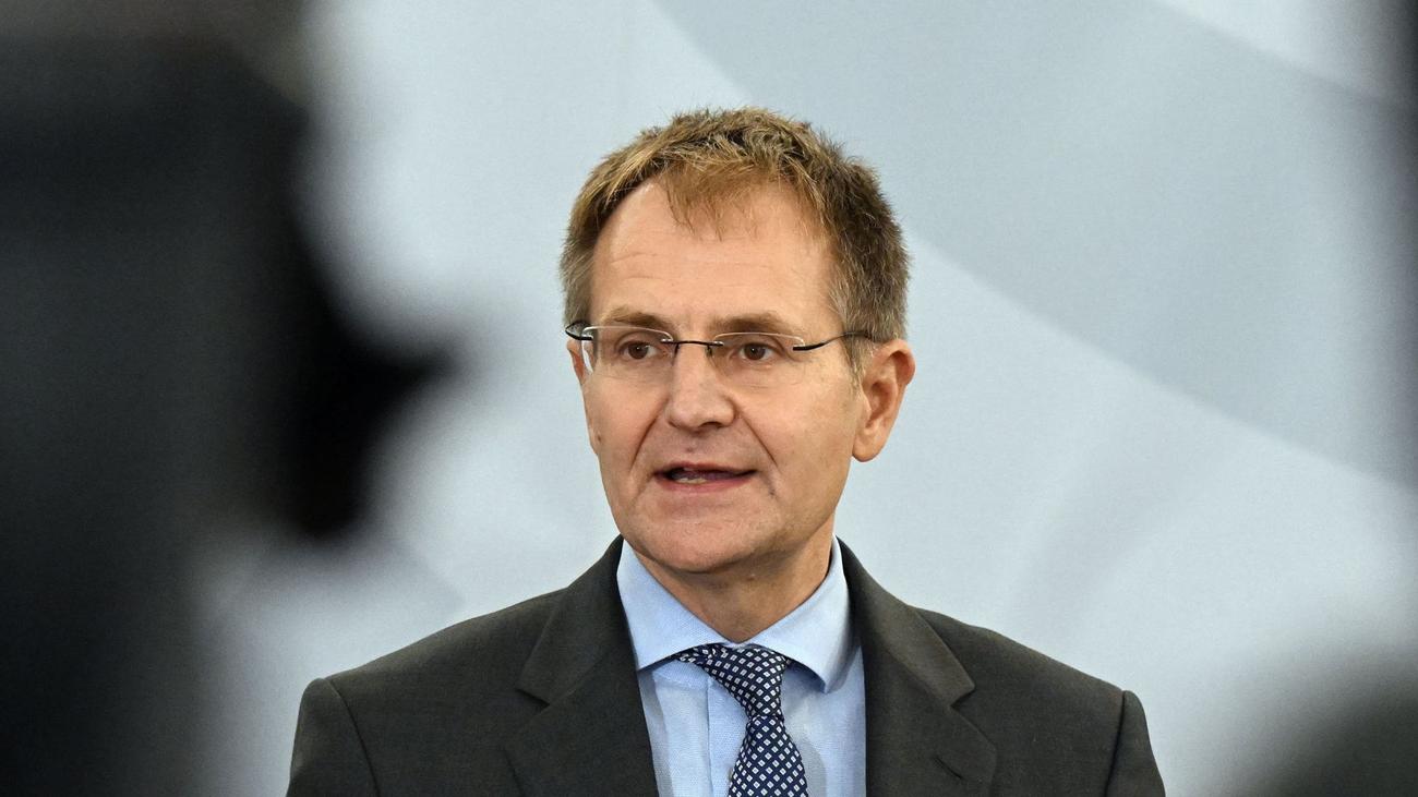 Generalbundesanwalt : Peter Frank zum Bundesverfassungsrichter gewählt ...