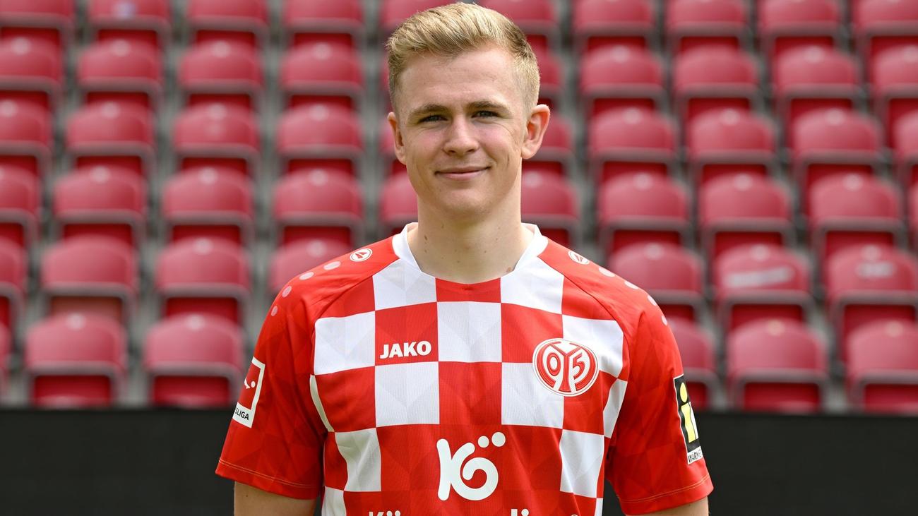 Bundesliga: Nach langer Leidenszeit: Tränen bei Rückkehrer Burkardt ...