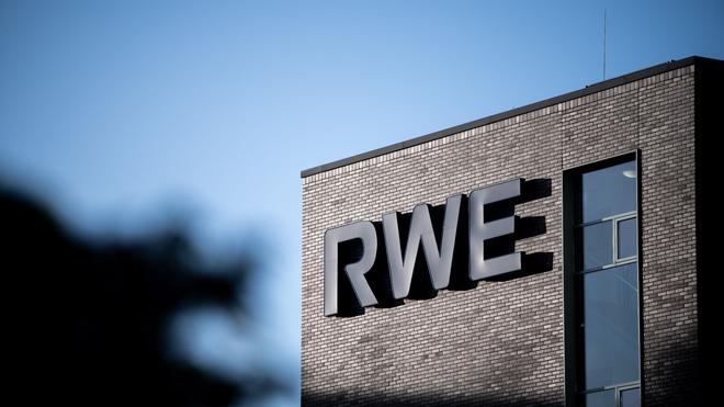 Energie: Grünes Wachstum: Energiekonzern RWE erhöht Ziele | DIE ZEIT
