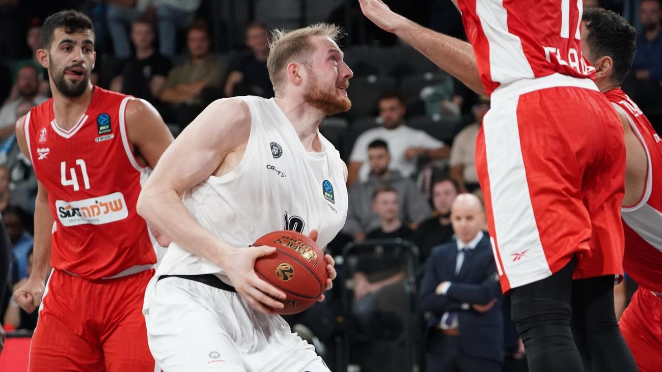 Basketball-Bundesliga: BBL: Towers feiern beim MBC sechsten Erfolg ...