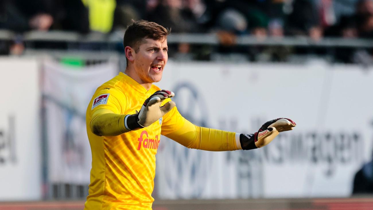 2. Bundesliga: Holstein Kiel verlängert mit Timon Weiner und Lewis ...