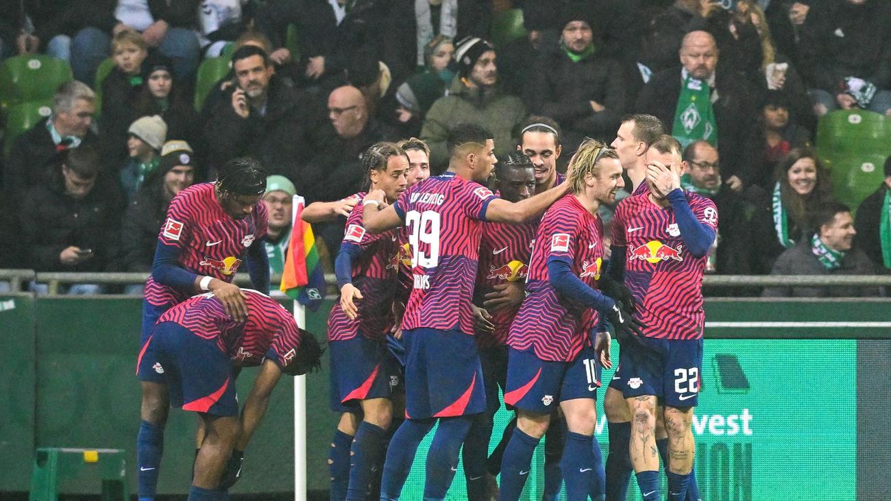 Fußball: "Reifer und besser": Leipziger Hausaufgaben für Rückrunde ...