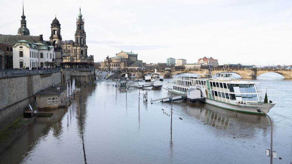Wasserstand: Hochwasser der Elbe sinkt auf Alarmstufe 1 | ZEIT ONLINE