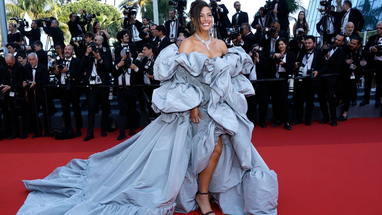 Mode: Ashley Graham über Kleidergrößen und Stillstand | DIE ZEIT