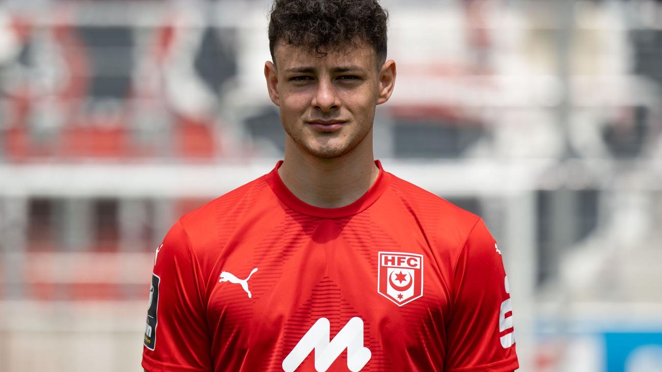 3. Liga: VfB Lübeck verpflichtet Ex-Rostocker Aaron Herzog | DIE ZEIT