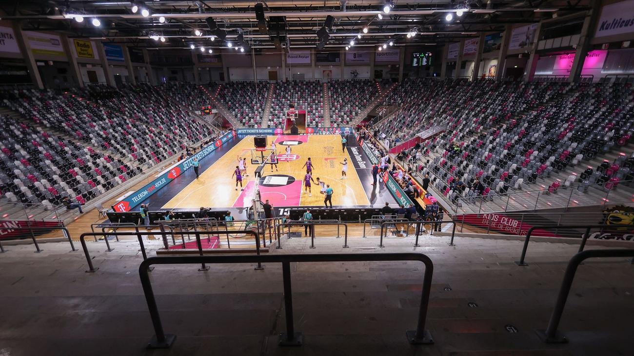 Basketball-Bundesliga: Telekom Baskets Bonn verpflichten Center ...