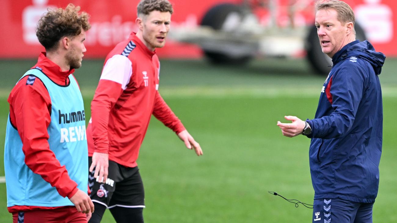 Fußball: Schultz über Waldschmidt-Einsatz: "War zehn Wochen raus" | DIE ...