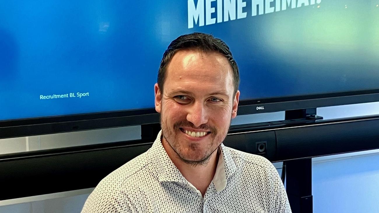 2. Bundesliga: Talent unterschreibt Profivertrag beim Karlsruher SC ... 2. Bundesliga: Talent unterschreibt Profivertrag beim Karlsruher SC ...