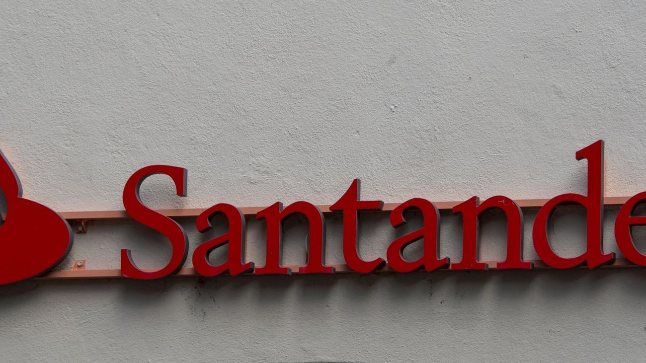 Konzerne: Santander Bank baut 500 Stellen ab | DIE ZEIT