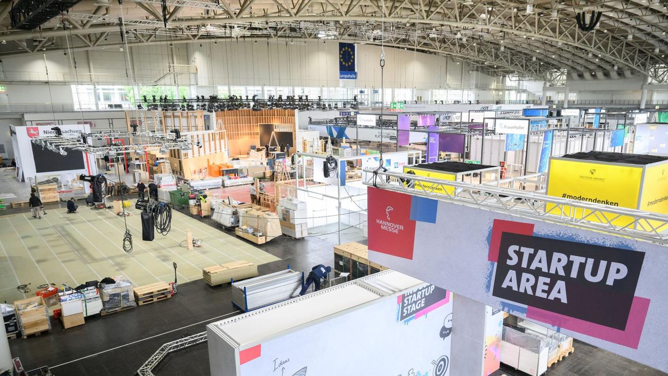 Hannover Messe: Auf dem Weg zur sprechenden Kochplatte - KI im Fokus ...