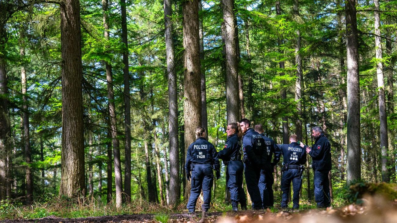 Notfall: Suche nach Sechsjährigem: Einsatzgebiet vergrößert | DIE ZEIT