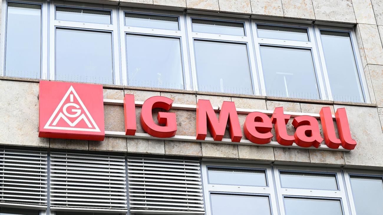 sch: IG Metall Küste: 7 Prozent mehr Lohn für die Nord-Metaller | ZEIT ...