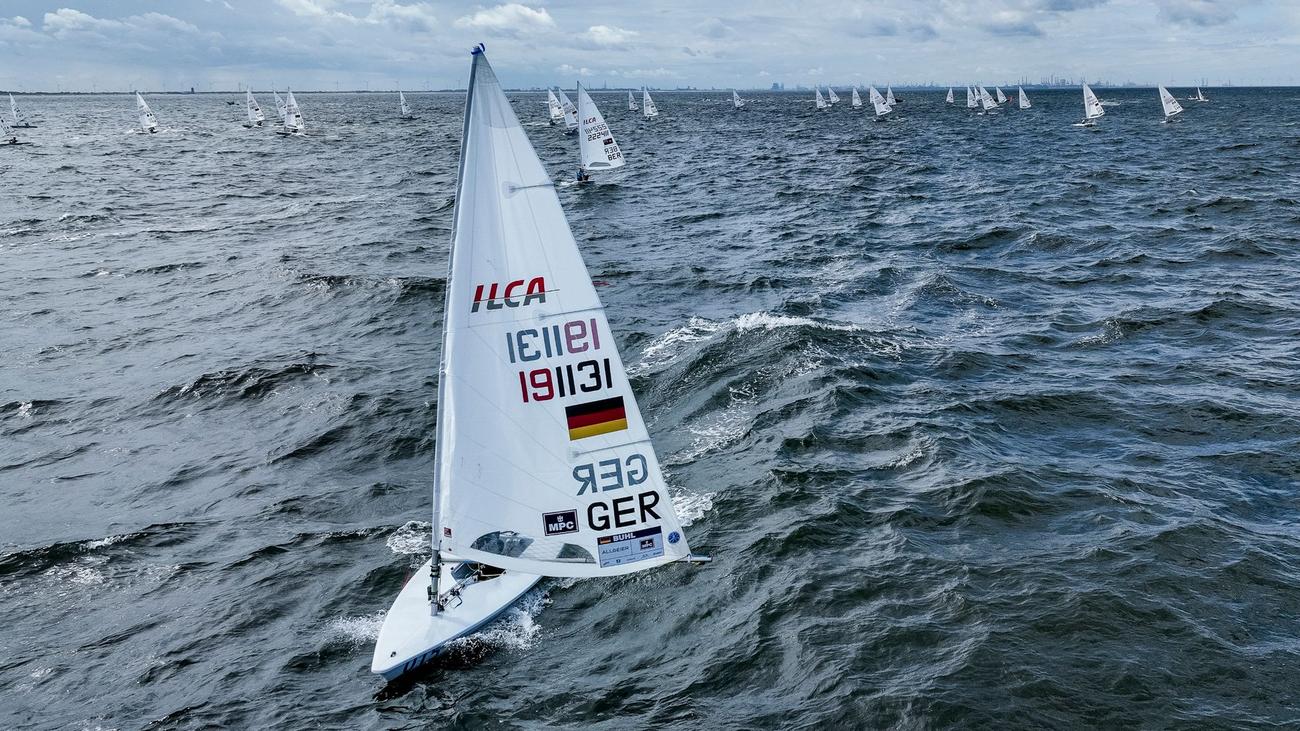 Segeln: Feiern und Segeln: Gelungener Auftakt der Kieler Woche | DIE ZEIT
