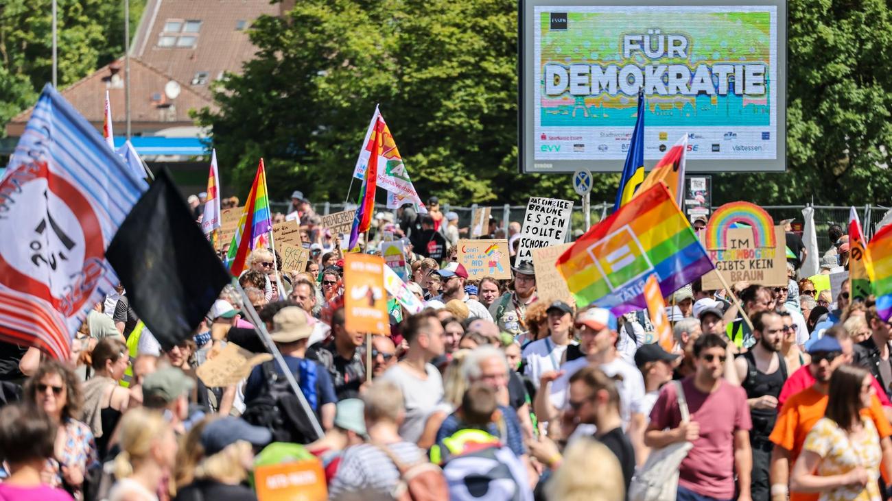 Afd Parteitag Proteste Gegen Afd Meist Friedlich Aber Verletzte