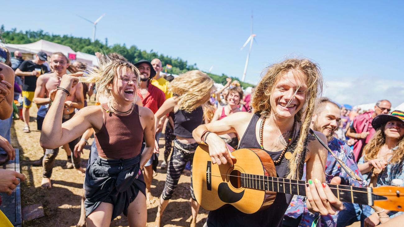 Festival in Osthessen: 10.000 Hippie-Fans in Breitenbach erwartet | DIE ZEIT