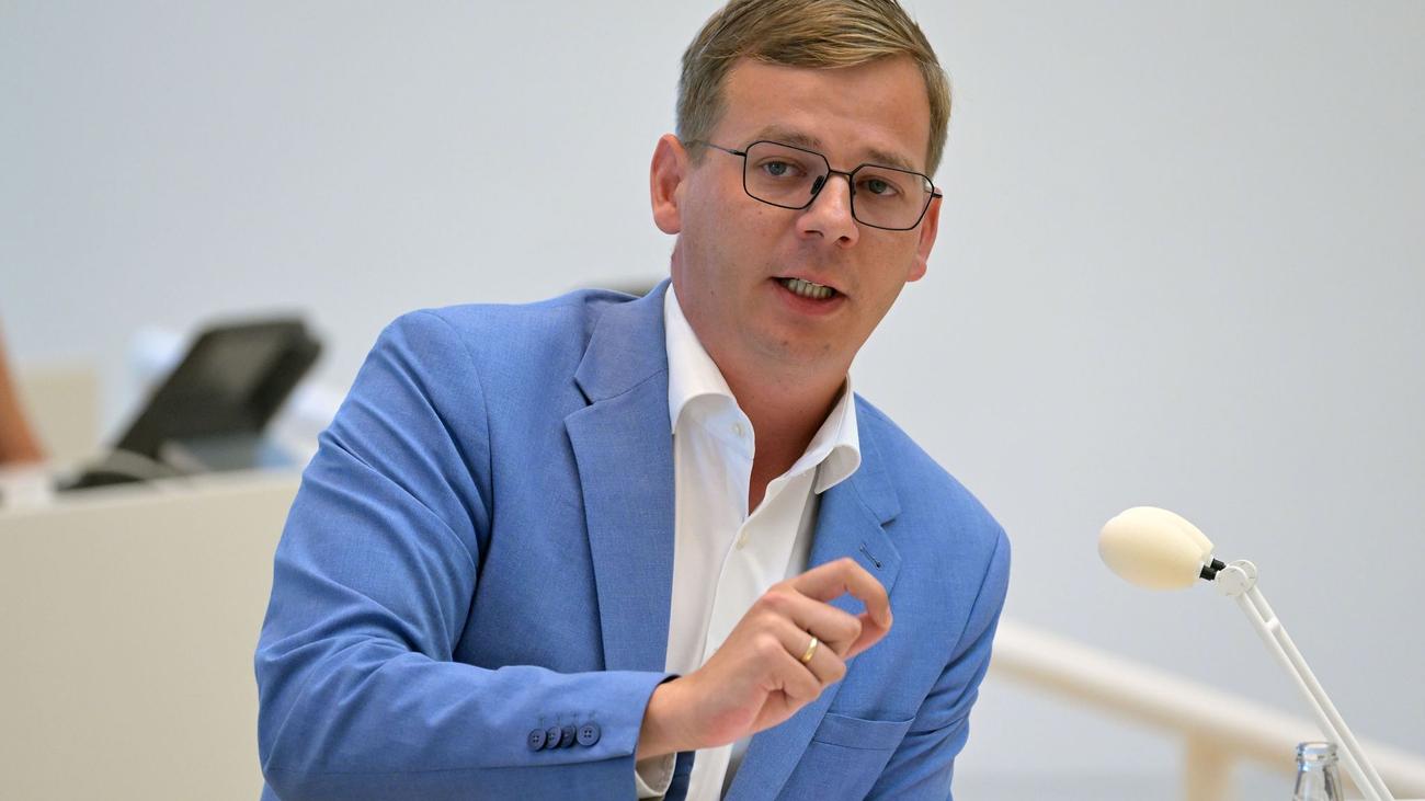 Landtagswahlkampf: Linke erneuert Forderung nach AfD-Verbotsverfahren ... Landtagswahlkampf: Linke erneuert Forderung nach AfD-Verbotsverfahren ...