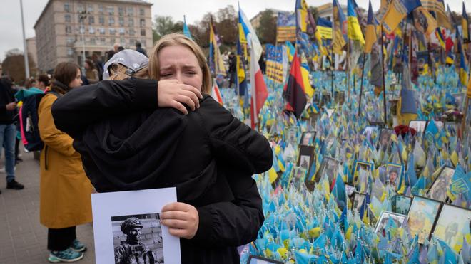 Die Lage im Überblick: Ukraine verliert im Osten ihren Vorposten ...