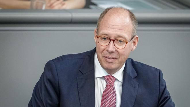 Personalien: Ex-Kanzleramtschef Braun neuer Uni-Präsident in Lübeck | DIE ZEIT