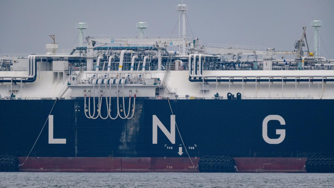Energie: LNG-Terminal: Lärmrichtwert in vier Nächten überschritten | ZEIT ONLINE