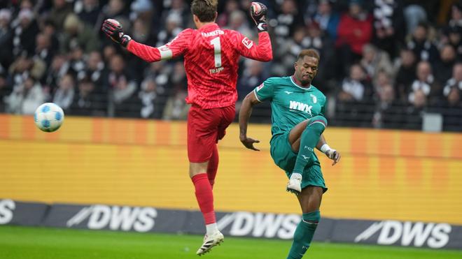 Fußball-Bundesliga: Augsburg "stolz" auf seine Englische Woche | DIE ZEIT