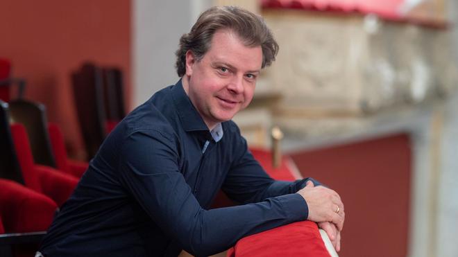 Orchester: Schweriner Generalmusikdirektor Rohde geht nach Würzburg ...