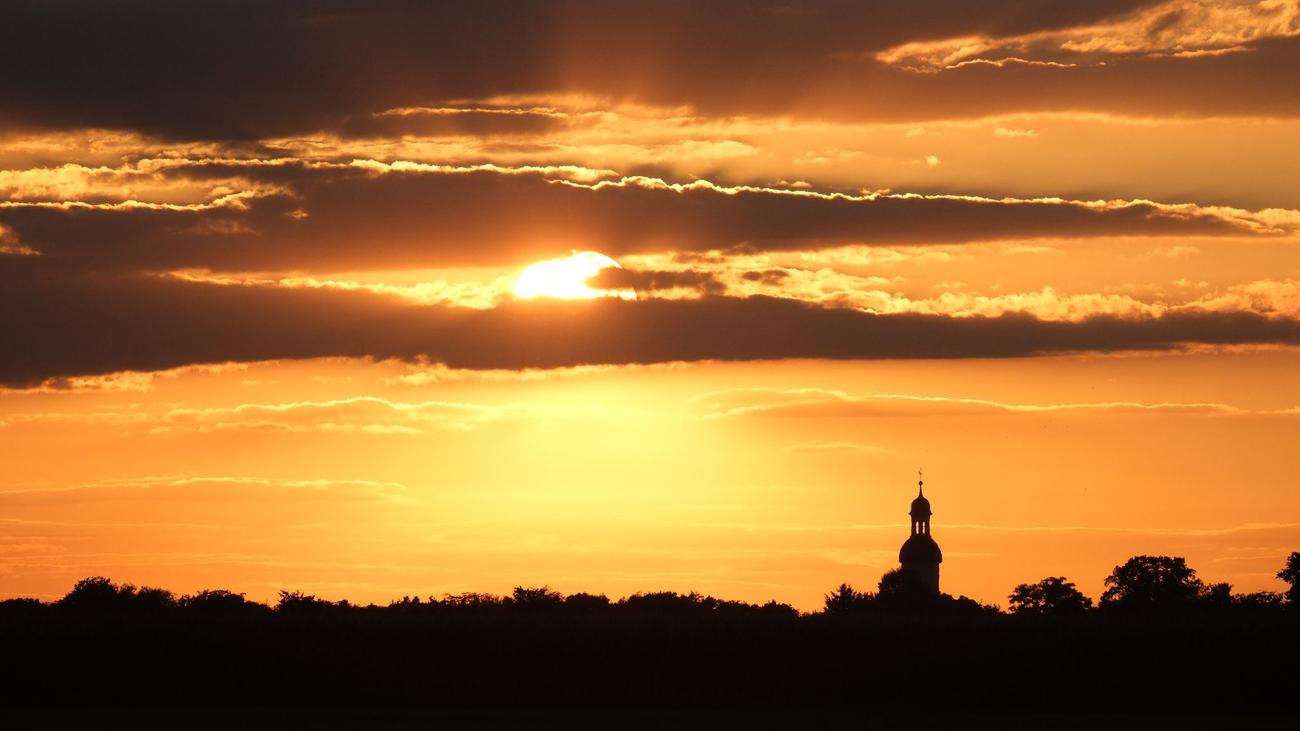 Wetterbilanz: Sehr warm und sehr nass - 2024 mit neuen Rekorden in ...
