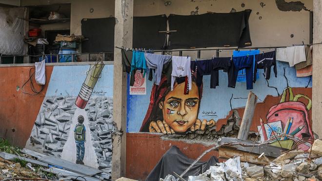 Konflikt in Nahost: Hamas: Werden Geiseln wie vereinbart freilassen | DIE ZEIT