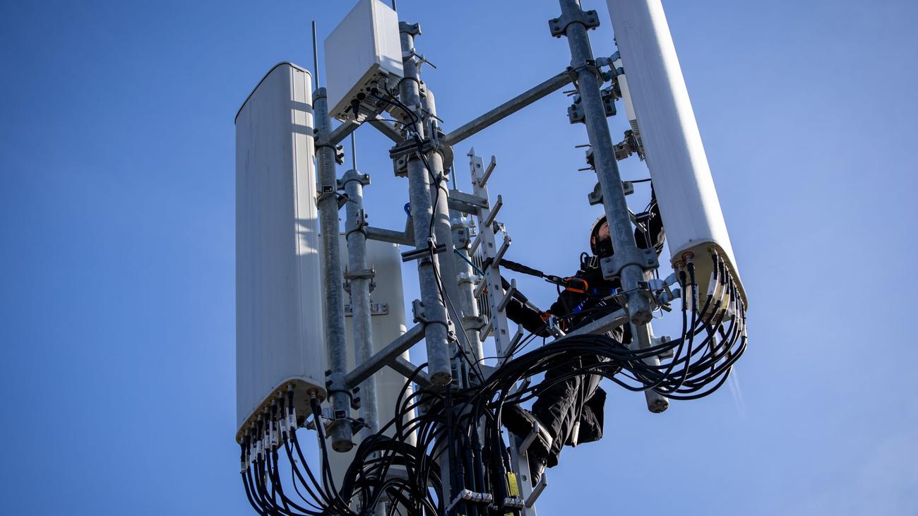 Mobilfunk: O2 und die Telekom gewinnen Hunderttausende Handykunden ...