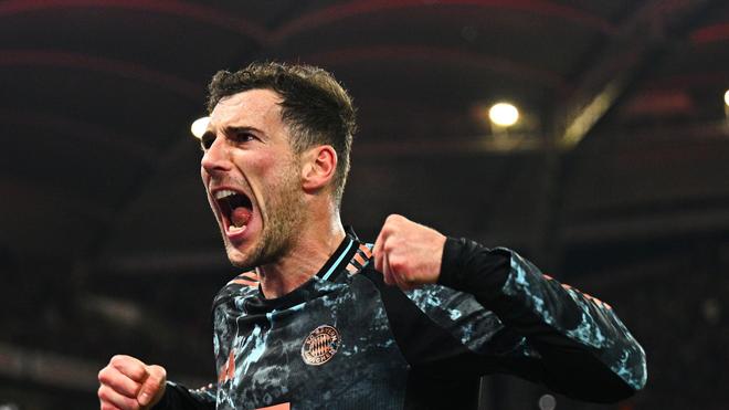 Fußball-Bundesliga: Böse VfB-Patzer: Bayern gewinnen Südschlager in ...