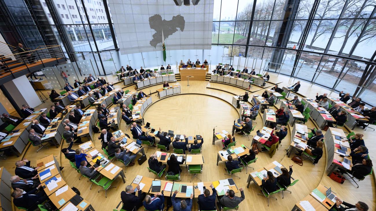 Landtag: Sächsischer Landtag mit erster Beratung zum Doppelhaushalt ...