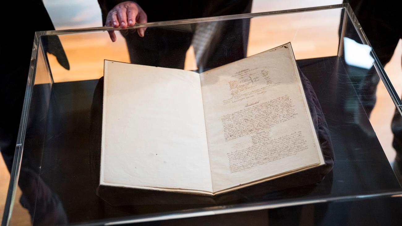 Bayreuth: Wagner-Museum ersteigert wertvolle "Tannhäuser"-Erstschrift ...