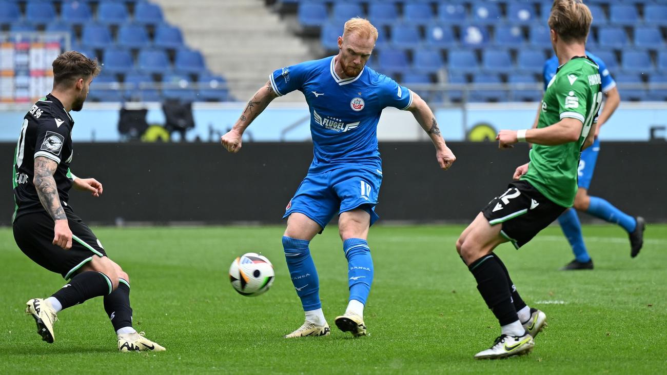 Finale gegen Pastow: Hansa Rostock gewinnt Landespokal | DIE ZEIT