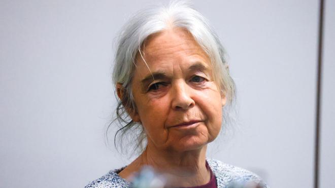 Wegen Raubüberfällen: Prozess gegen Daniela Klette geht in Verden ...