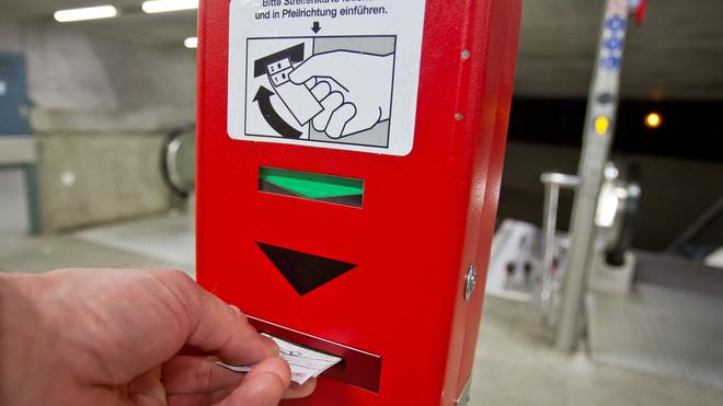 Kein Stempeln mehr: Ende der Entwerter - Erster NRW-Verkehrsbund baut ...