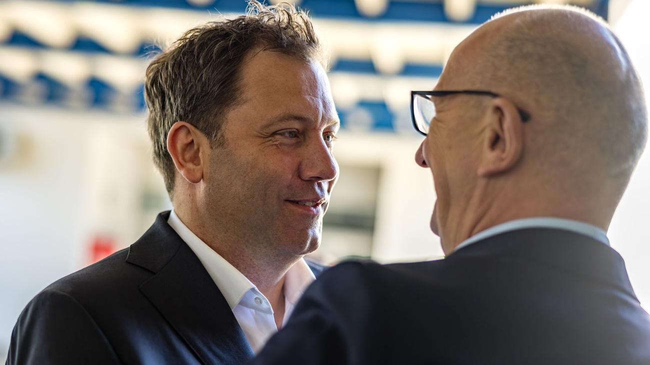 Debatte über AfD: SPD-Chef für AfD-Verbotsverfahren | DIE ZEIT