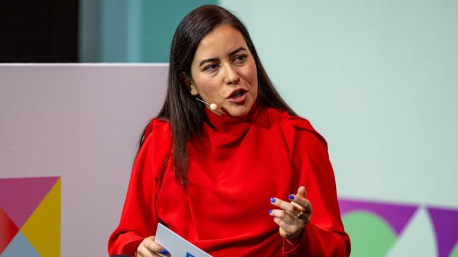 Bundesregierung: Moderatorin Abboud wird Ministeriumssprecherin | DIE ZEIT