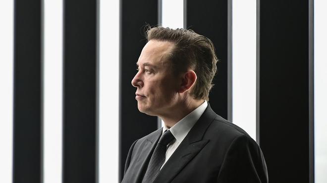 Tech-Milliardär: Elon Musk kauft Tesla-Aktien für eine Milliarde Dollar ...