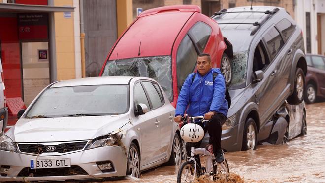 Katastrophe in Spanien: Valencia ein Jahr nach der Flut: Wiederaufbau ...