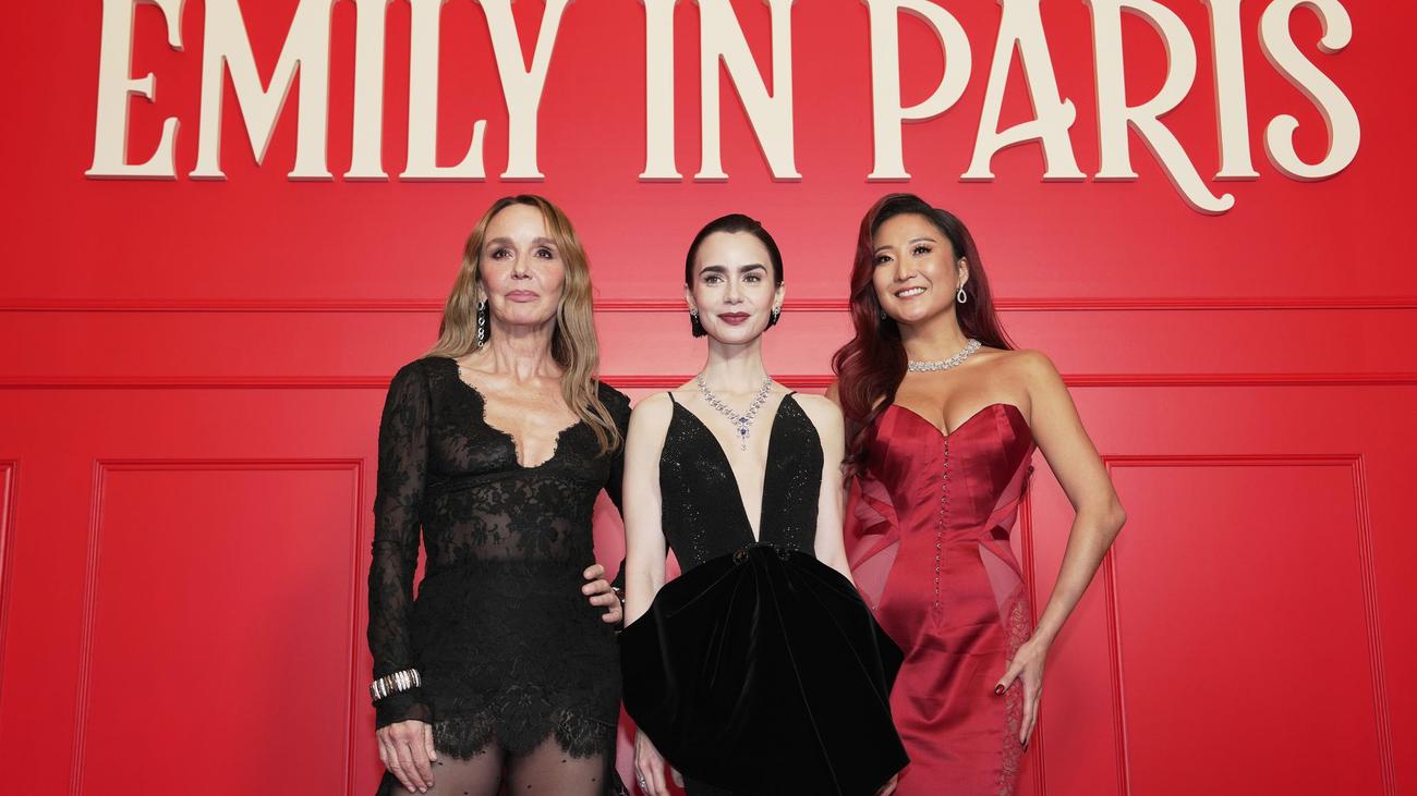 Leute: Netflix kündigt weitere "Emily in Paris"-Staffel an | DIE ZEIT