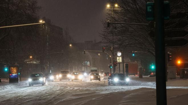 Verkehr: Moia-Busse stellen Betrieb wegen nahenden Schneesturms ein ...