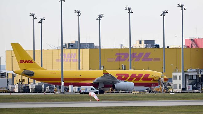 Logistik: DHL besetzt frei werdende Stellen in Leipzig/Halle nicht neu ...