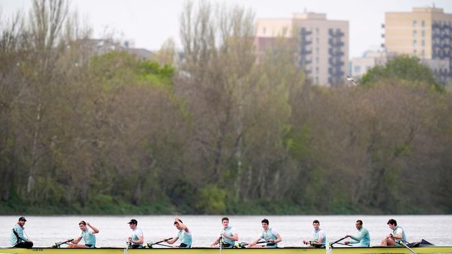 Große Rivalität: Deutscher Ruderer gewinnt mit Cambridge beim 171. Boat ...