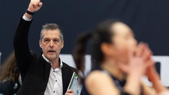 Volleyball-Bundesliga: Suhler Volleyballerinnen gewinnen erstmals ...