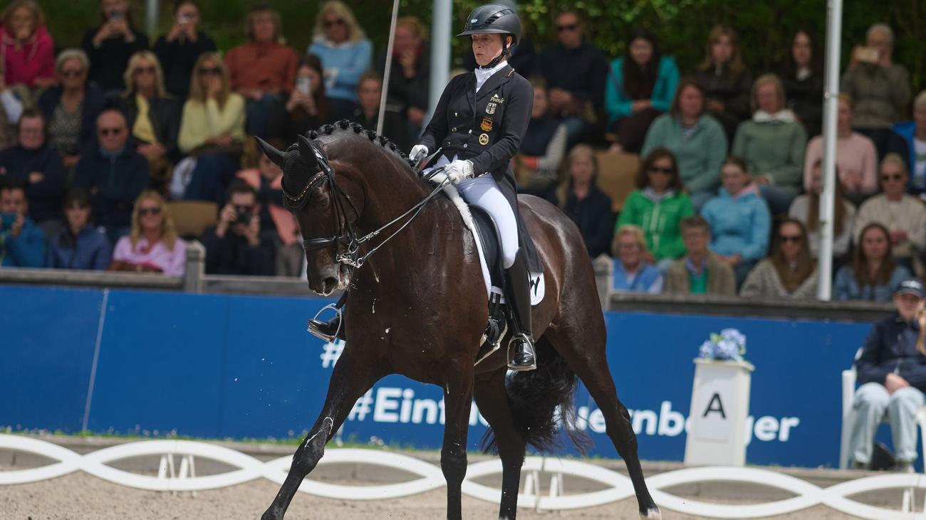 Pferdesport: Isabell Werth holt 19. deutschen Dressur-Titel | DIE ZEIT